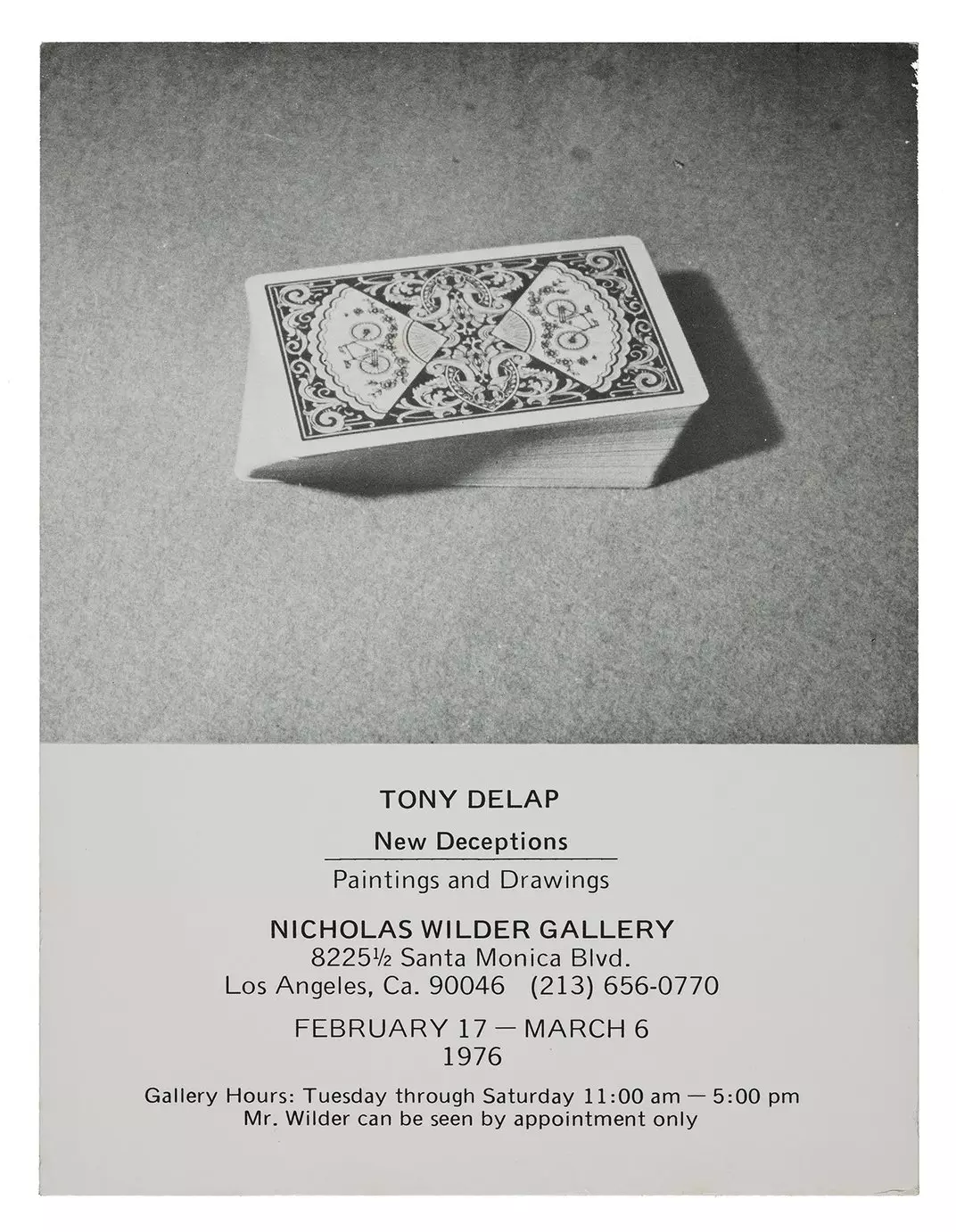 Најава за изложбата Tony DeLap, New Deceptions