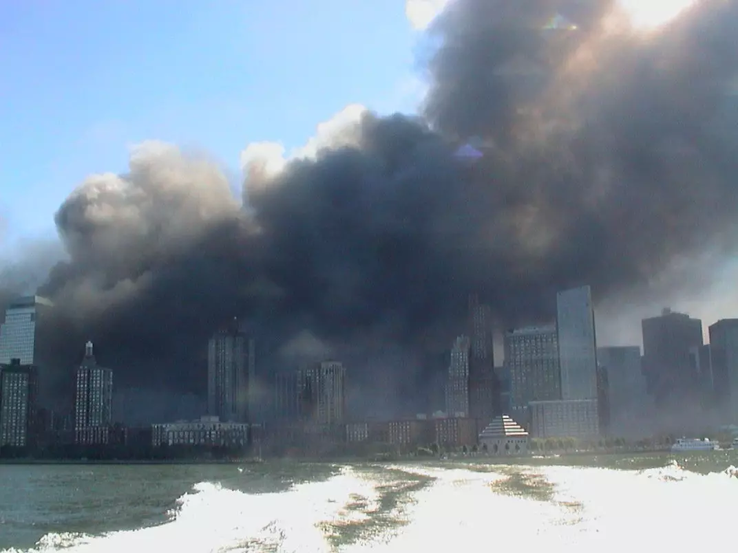 Vaizdas į 9/11 iš gelbėjimo valties