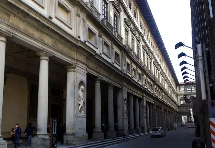 The Resilient Uffizi Gallery 18910_5