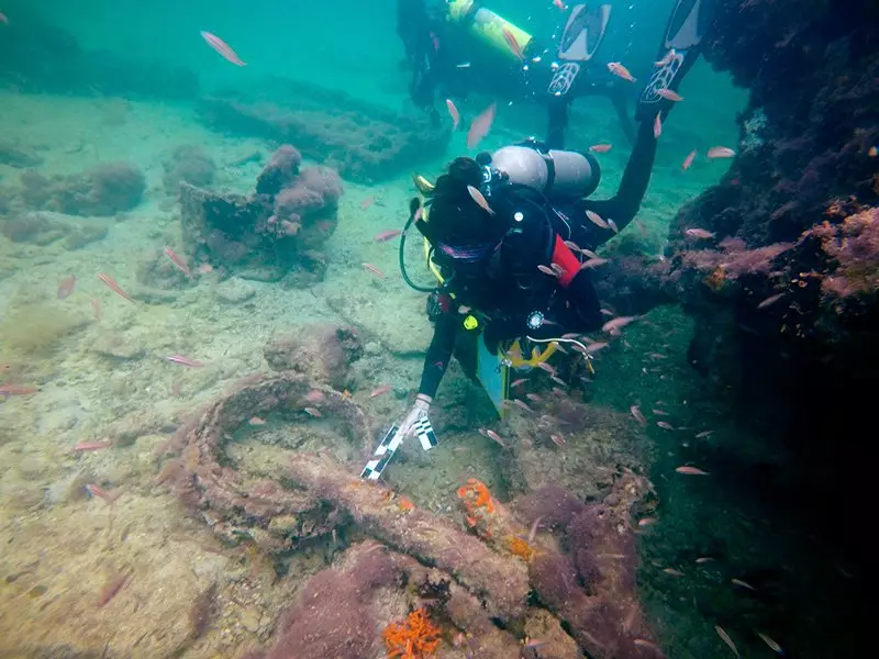 Vatsvagiri Vanoziva Mexican Wreck se19th-Century Maya Slave Ship 18924_3