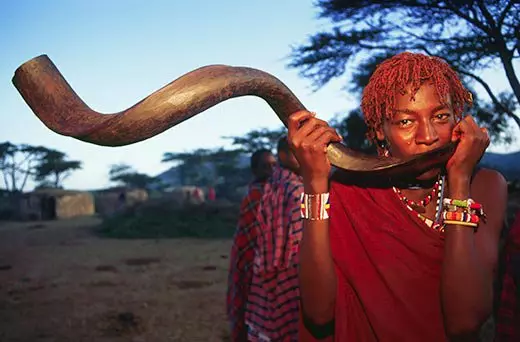 Vuvuzela: Buaic an Chorn Domhanda 19000_3