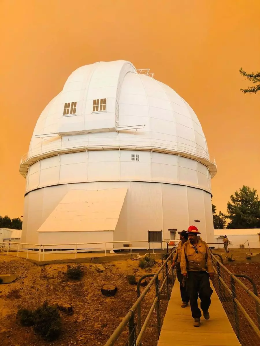 I-Mount Wilson Observatory Engokomlando Isongelwa nguBobcat Fire eLos Angeles 19004_2
