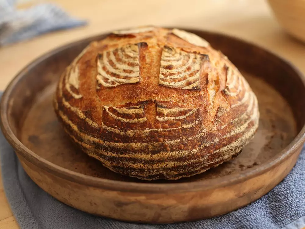 Forno de pan de masa fermentada, "ambientador" atopado no mosteiro irlandés medieval