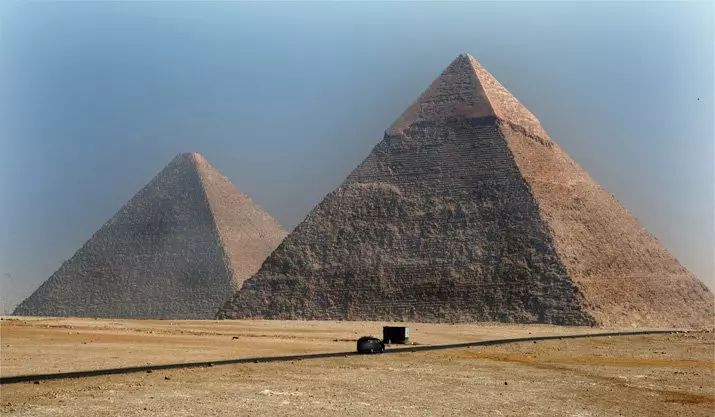 Giza piramidalary hakda pikirleniň 19141_7