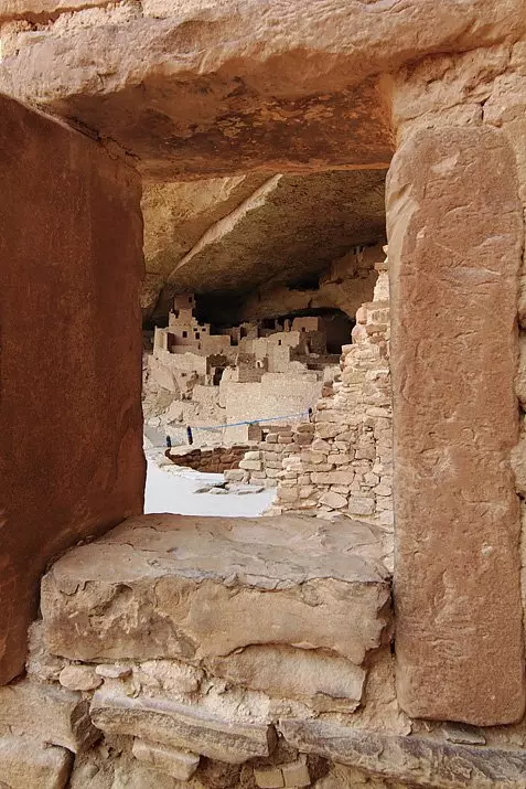 V Cliffs of Mesa Verde 19231_10