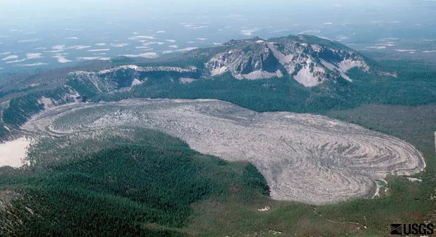 Две компании сакаат да ги скршат падините на вулканот