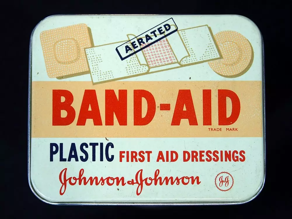 Kasance Kan Tarihin Band-Aid