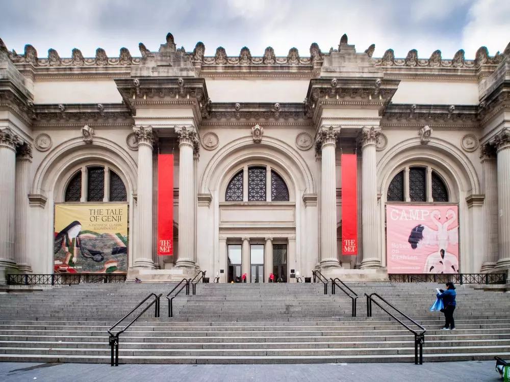 Il Met sta assumendo il suo primo curatore a tempo pieno di arte dei nativi americani