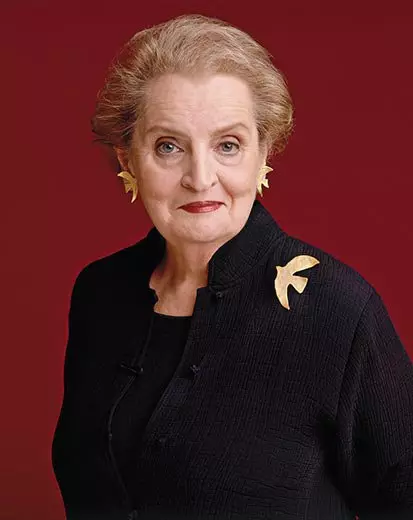 Madeleine Albright om hennes liv i pins 19598_3