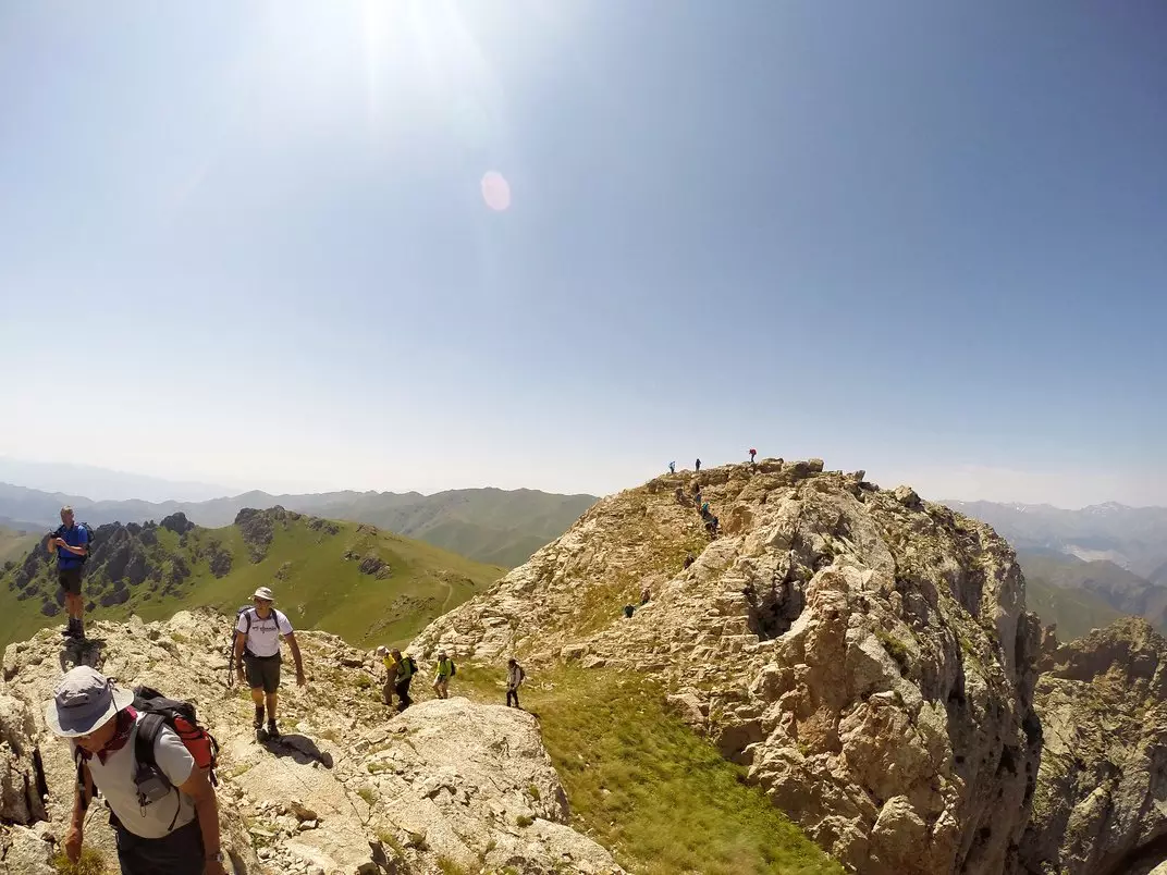 Yuav ua li cas Armenia npaj los ua Tus Tom ntej Ntiaj Teb-Class Hiking Destination 19627_2