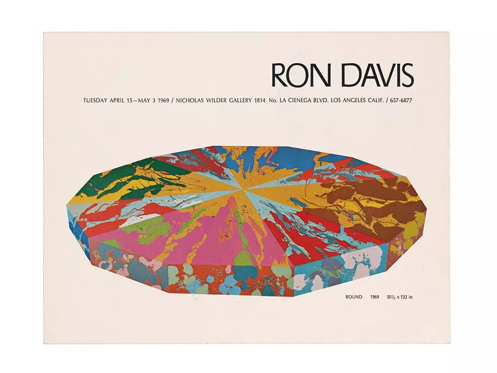 Pengumuman pameran kanggo pameran Ron Davis ing Galeri Nicholas Wilder, 1969. makalah Ronald Davis, 1960-2017. Arsip Seni Amerika, Institusi Smithsonian.