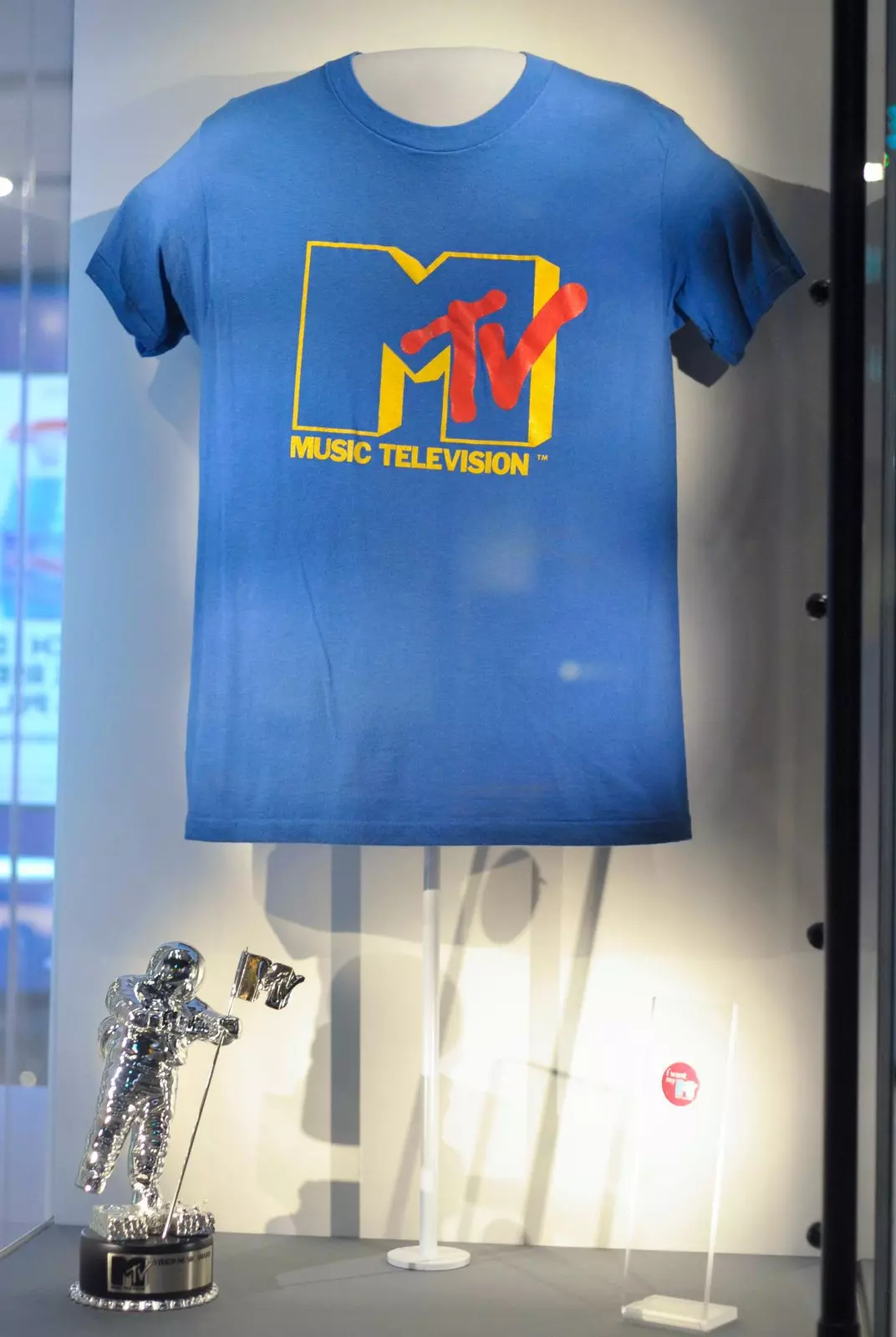 MTV tričko