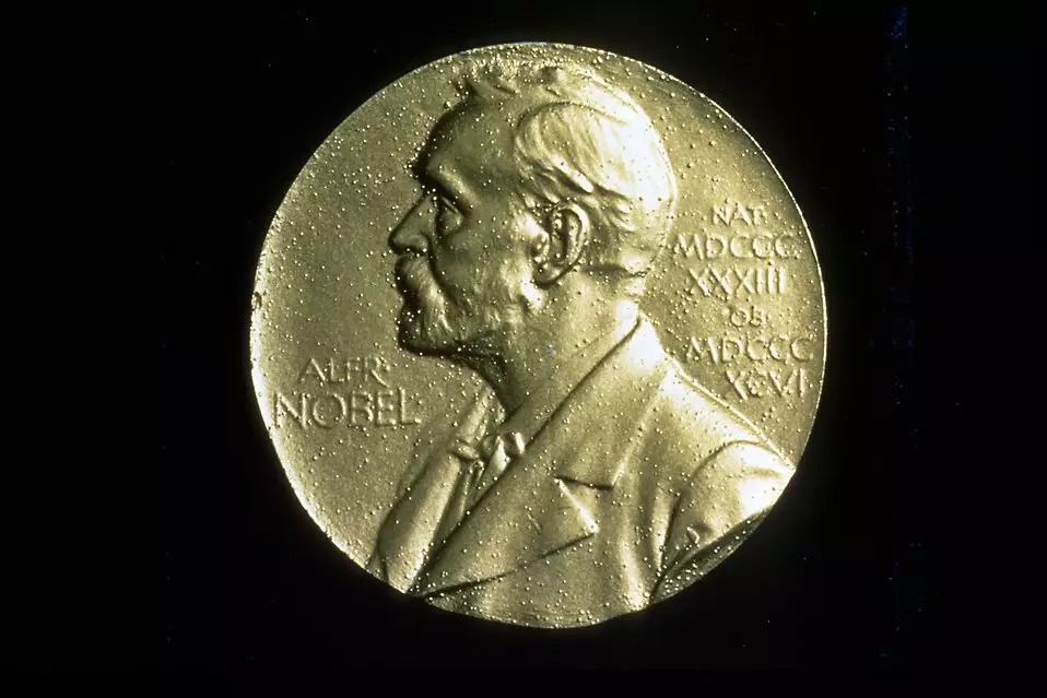 Las ventajas y desventajas de ser un premio Nobel: Madrugar, Ansiedad por el rendimiento