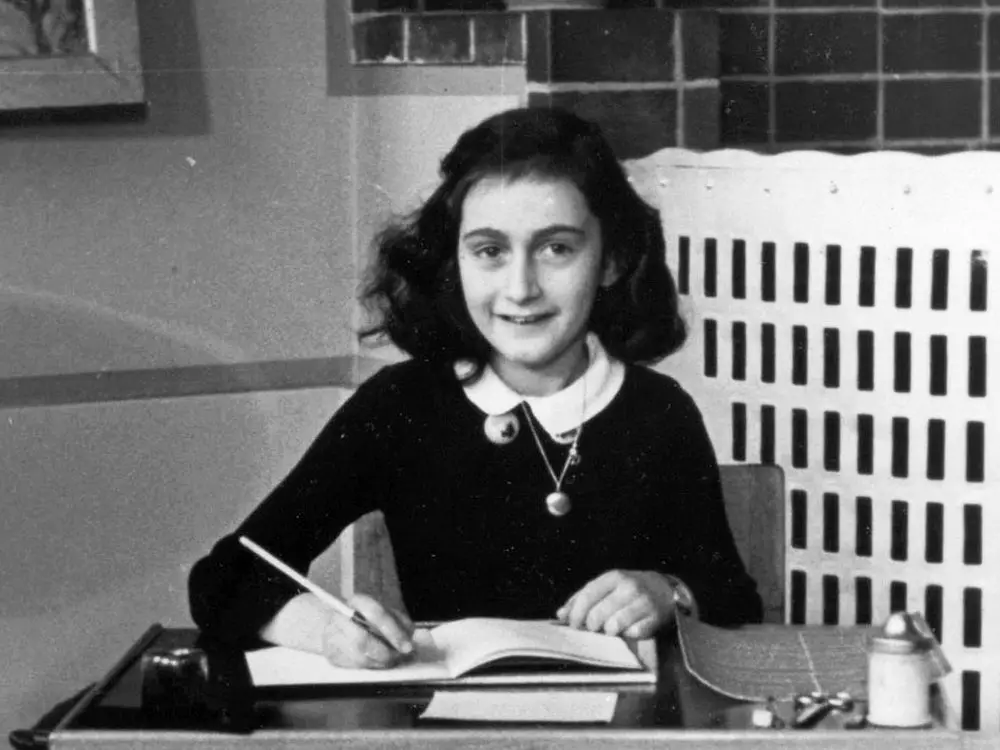 Sabuwar Cibiyar Ilimi da aka sadaukar ga Anne Frank Debuts a South Carolina