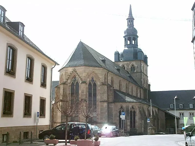 Muraayad Cusub Oo Wasakhaysan Ayaa Ku Soo Socda Monastery Ugu Da'da Weyn Jarmalka