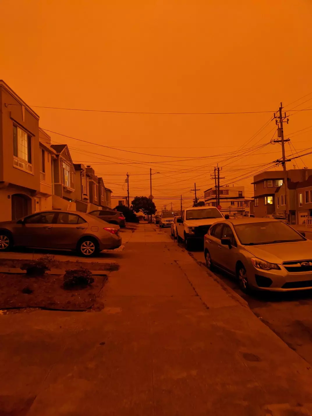 Langit oranyeu di Distrik Panonpoé Luar San Fransisco