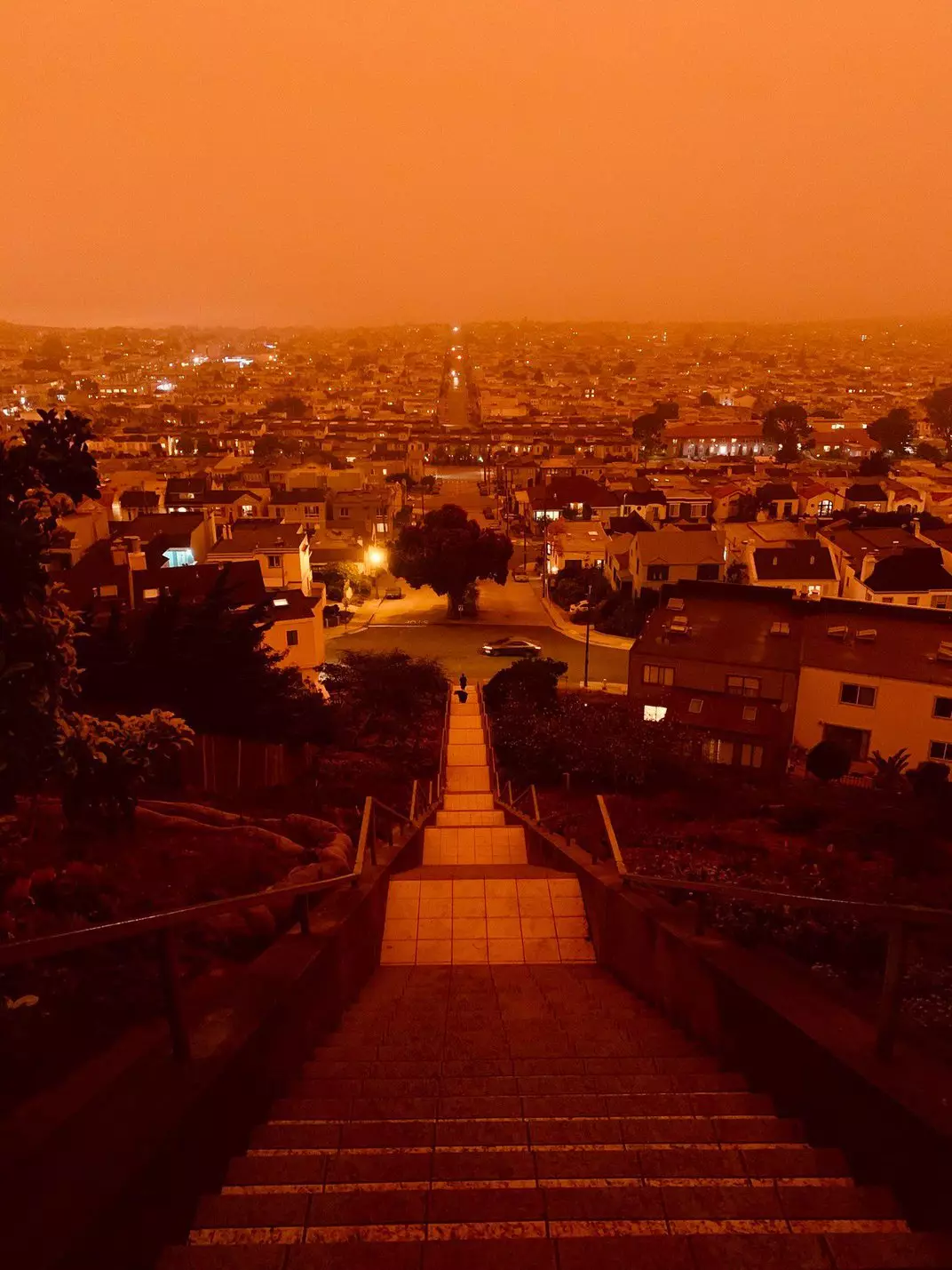 Geneem aan die onderkant van Grandview Park in San Francisco wat oor die Sunset-distrik kyk.