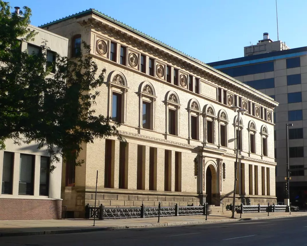 I-Omaha Public Library