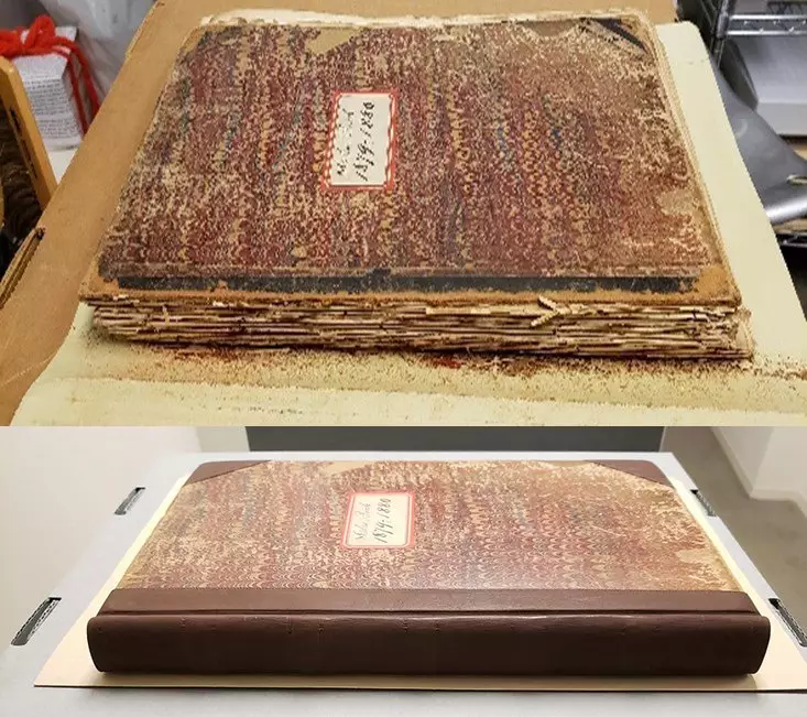 Imej atas ialah buku stok berwarna coklat dengan papan marmar dan jilid yang rosak. Pengimej bawah menunjukkan buku yang sama dipulihkan dengan jilid kulit sawo matang baharu.