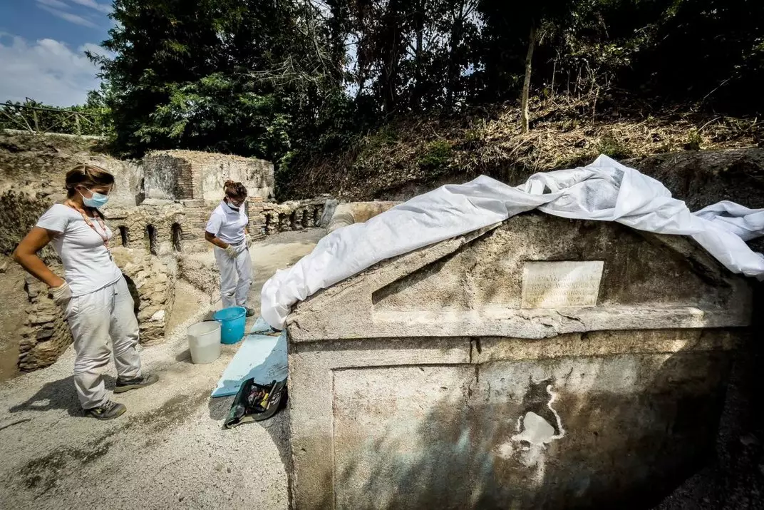 Einstaklega vel varðveittar leifar rómverska prestsins fundust í Pompeii 21250_6