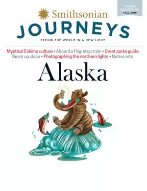 Predogled sličice za ta članek je izbor iz četrtletne izdaje Smithsonian Journeys Travel Alaska