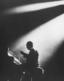 دوک الینگتون کار خود را به جای جاز، «موسیقی آمریکایی» نامید.