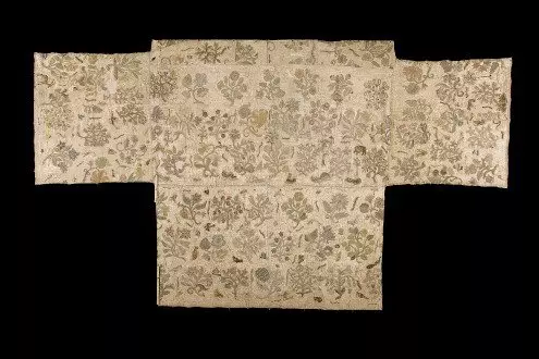 देखें कपड़े का स्क्रैप एलिजाबेथ I की एकमात्र जीवित पोशाक से माना जाता है 21727_3