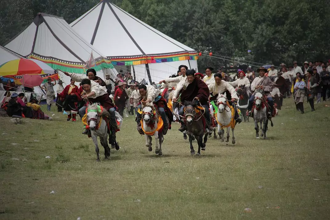 看看這些令人驚嘆的西藏騎馬運動照片 21821_7