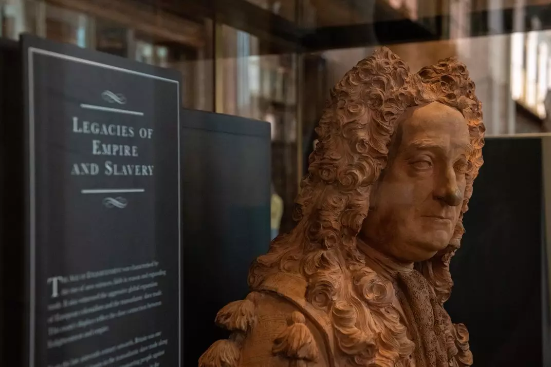 Hans Sloane bust
