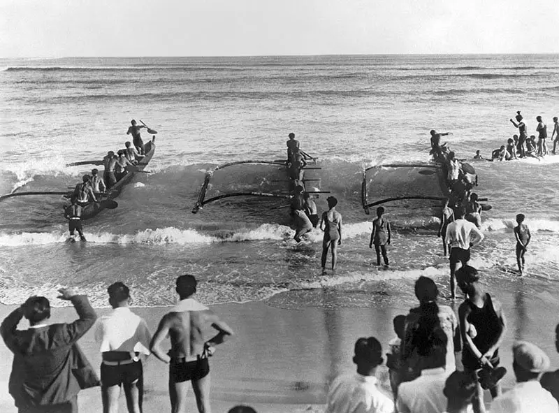 Learn to Surf on the Break Where It All Began