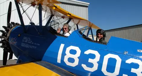 Juu angani! Ndege ya Tuskegee Airmen Yavuruga Katika Mikusanyiko ya Smithsonian