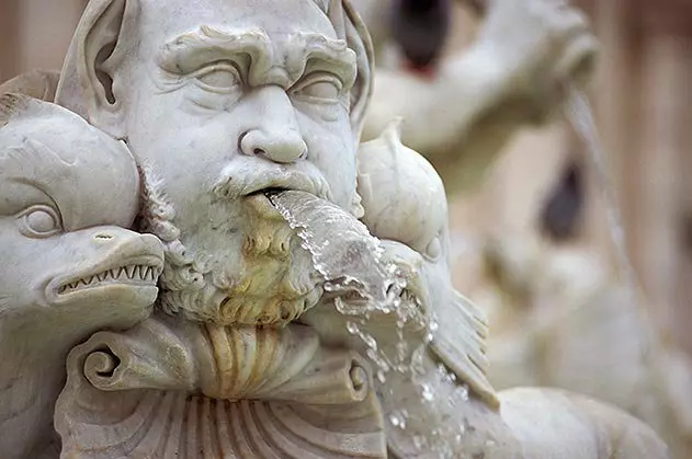 Piazza Novona fontana dei fiumi Erroma Italia