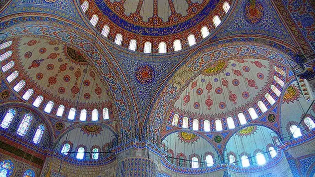 Interieur vun der Blue Moschee Istanbul Tierkei