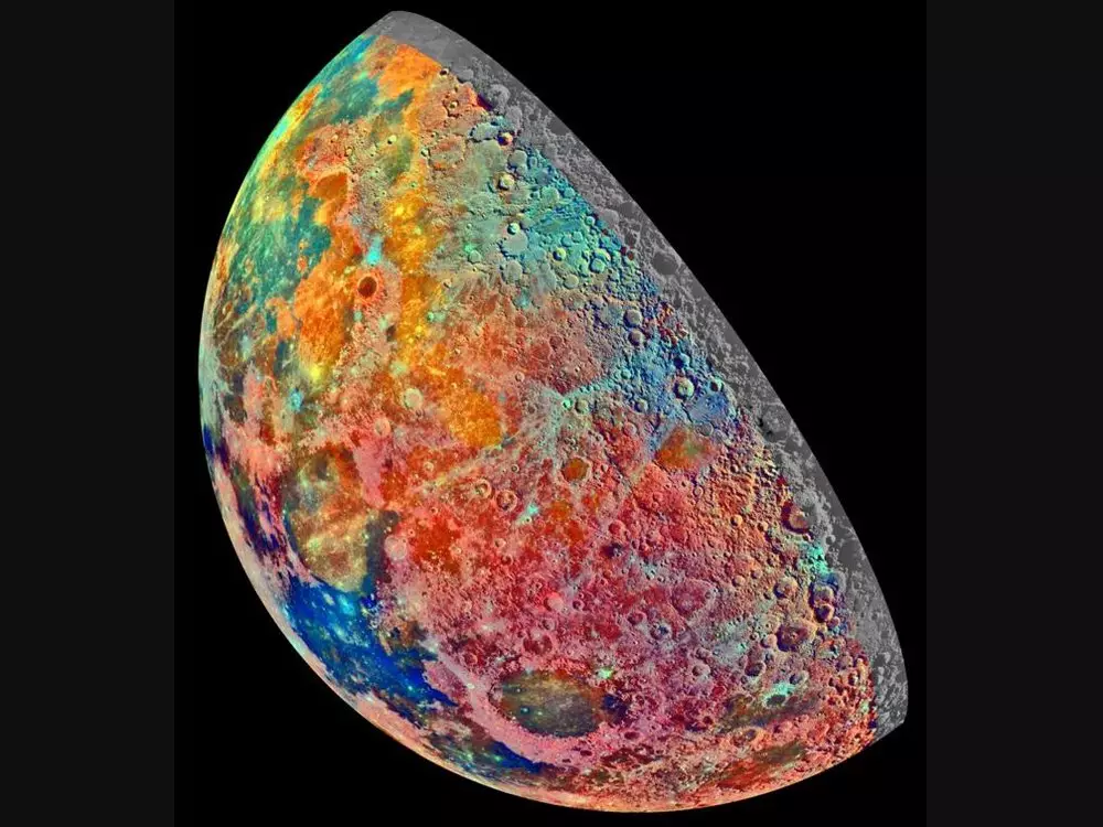 Apa Gambar Mosaik NASA Technicolor Bulan Dapat Mengajarkan Kita Tentang Permukaan Bulan