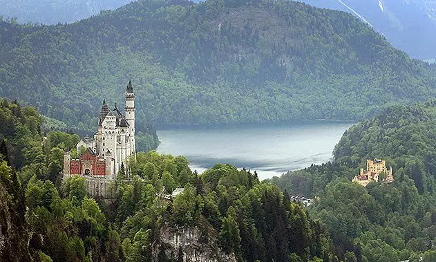 Neuschwanstein qal'asi Germaniya