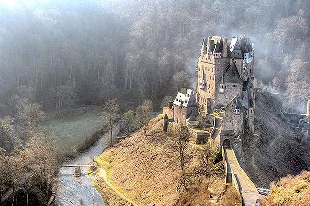 Қасри Burg Eltz