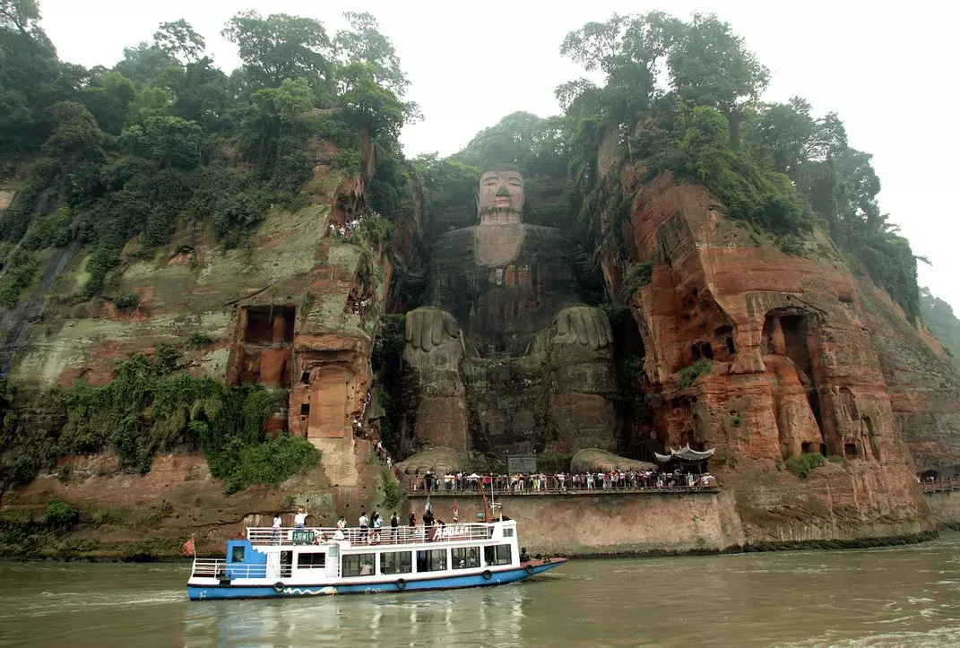 I-Leshan Giant Buddha