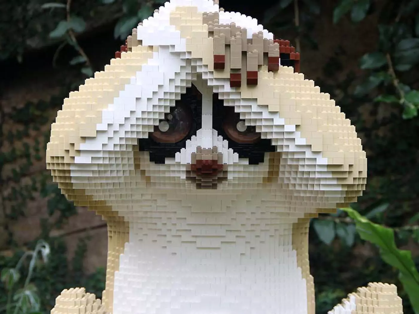 Artista honek milaka Lego adreilu erabiltzen ditu animalien eskultura errealak egiteko 22596_1