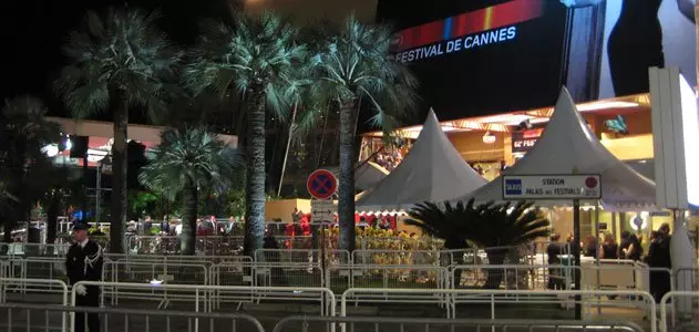 Dia 1: O palco está montado em Cannes