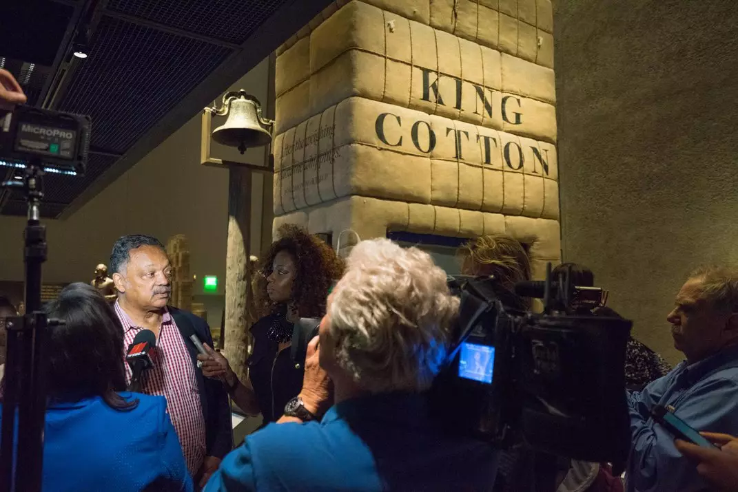 Eksklusiewe fotografie van binne die African American History Museum bied 'n wenk van wat gaan kom 23038_46