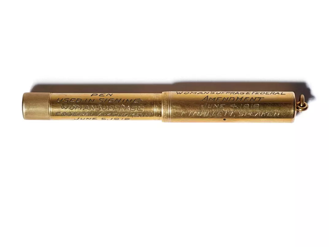 Pildspalva, ko izmanto, lai parakstītu kopīgu grozījumu, kas ievieš 19. grozījumu