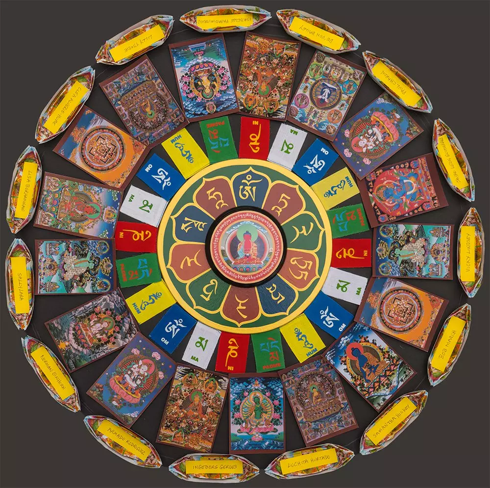 Mandala aux couleurs vives.