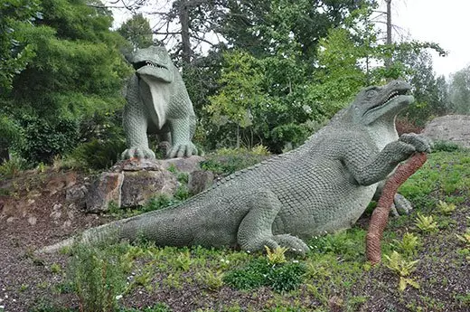 Une visite à la cour des dinosaures