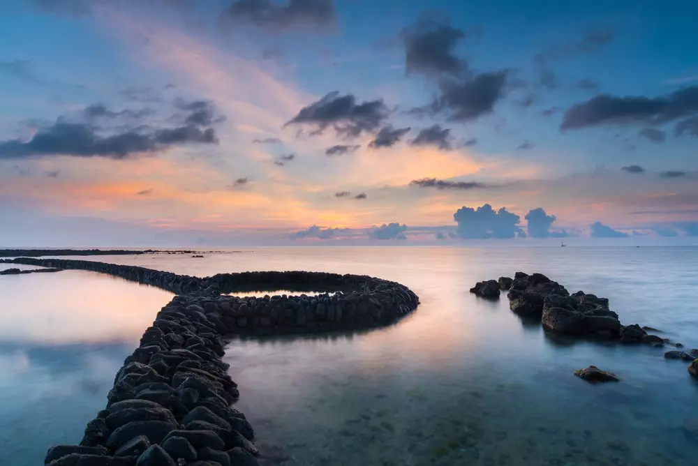 Watu Fishing Weir ing Sunset, Taiwan