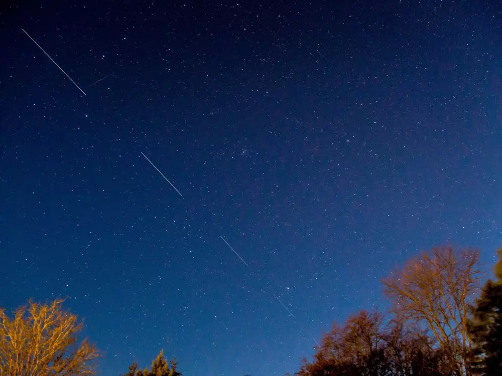 ¿Cómo afectará la megaconstelación satelital planificada de Amazon al cielo nocturno?