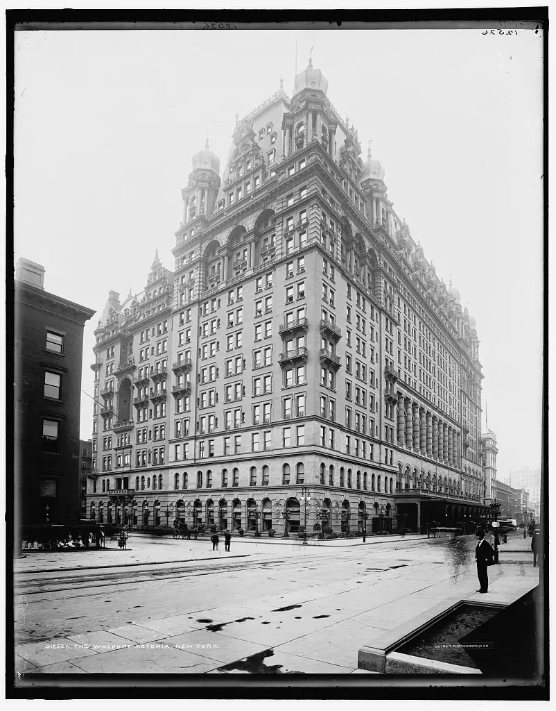 Ang orihinal na Waldorf-Astoria