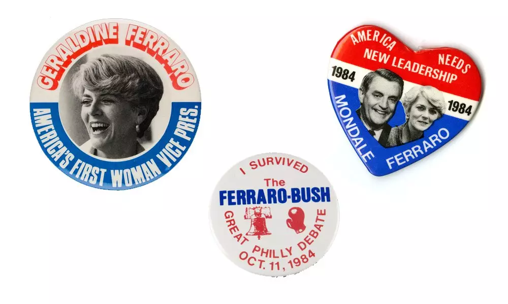 botões de campanha - um de Ferraro, um do debate e um para o bilhete Mondale-Ferraro