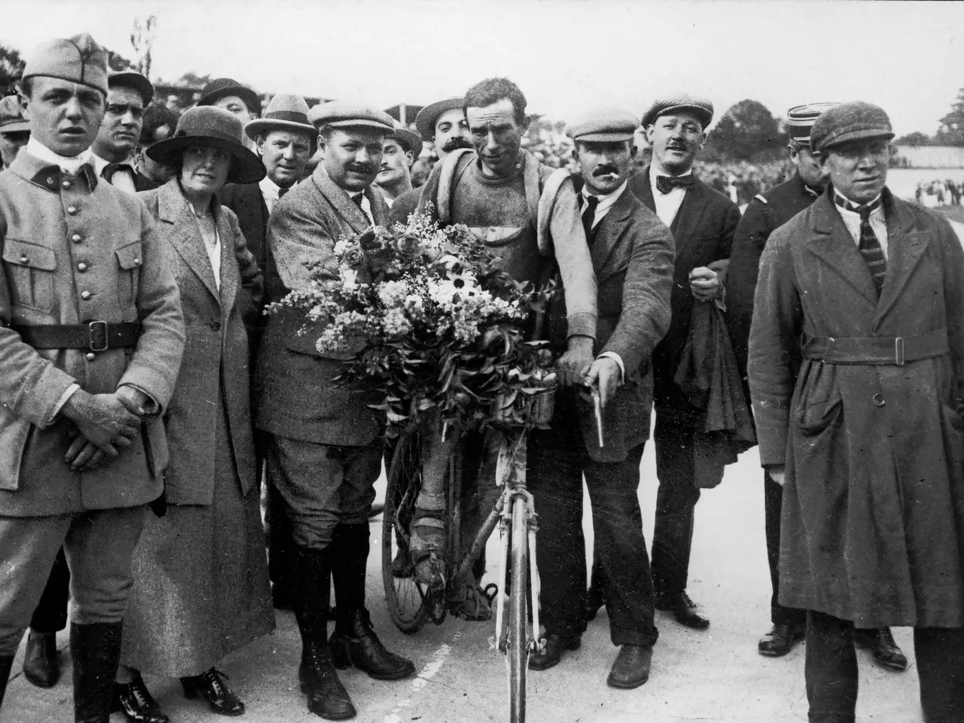 An Geansaí Buí Tour de France Bunaidh Déanta as Olann 24146_1