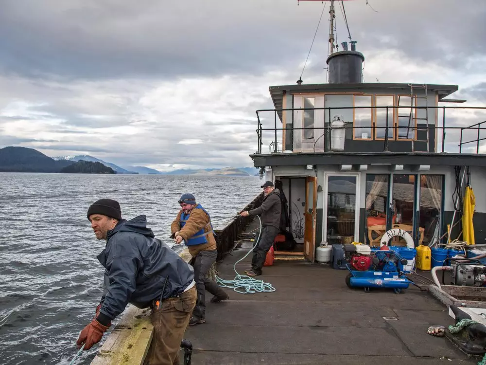 SQJ_1607_Alaska_Boat_01.JPG