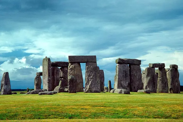 Het Stonehenge se bouers varkvet gebruik om sy rotse in plek te skuif?